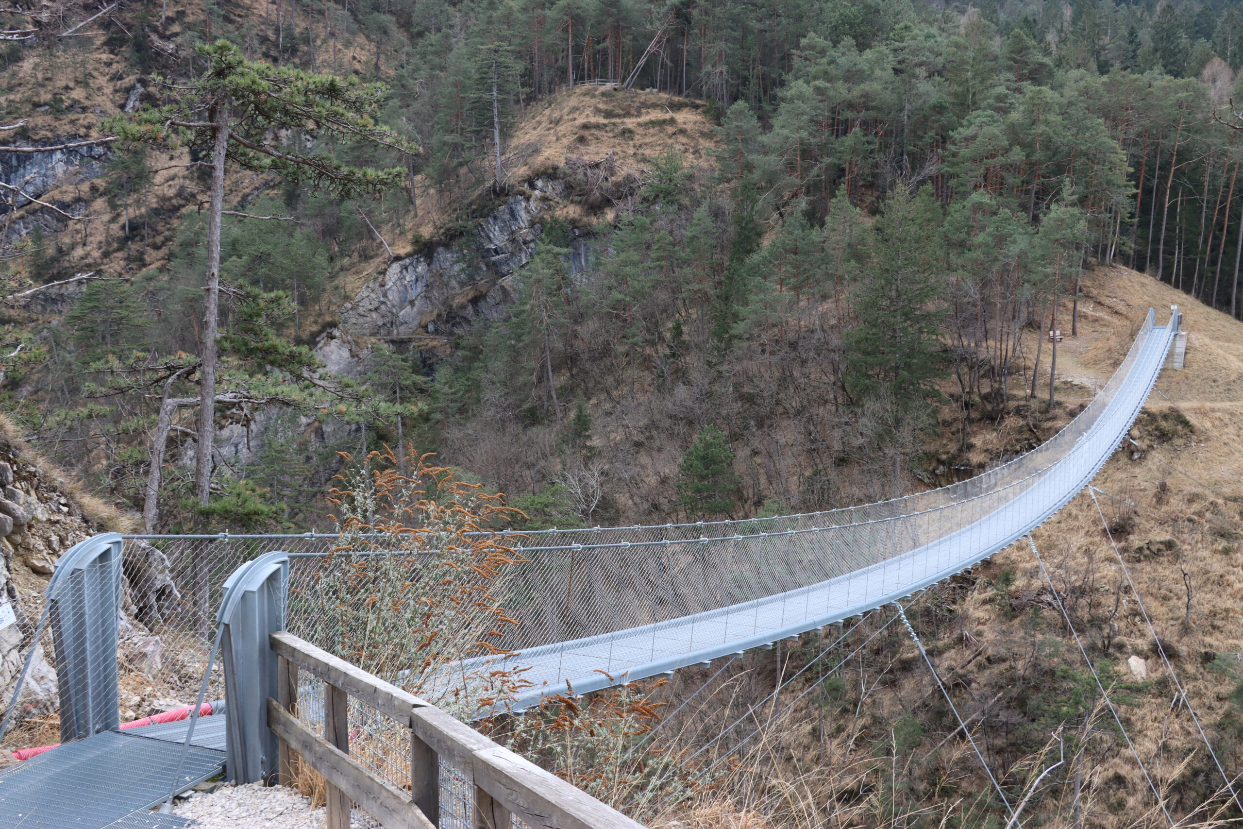 Realizzazione ponte tibetano Val Montina | Abagrigliati